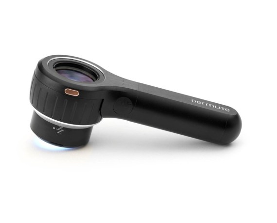 Dermlite DL4 polarized light dermatoscope